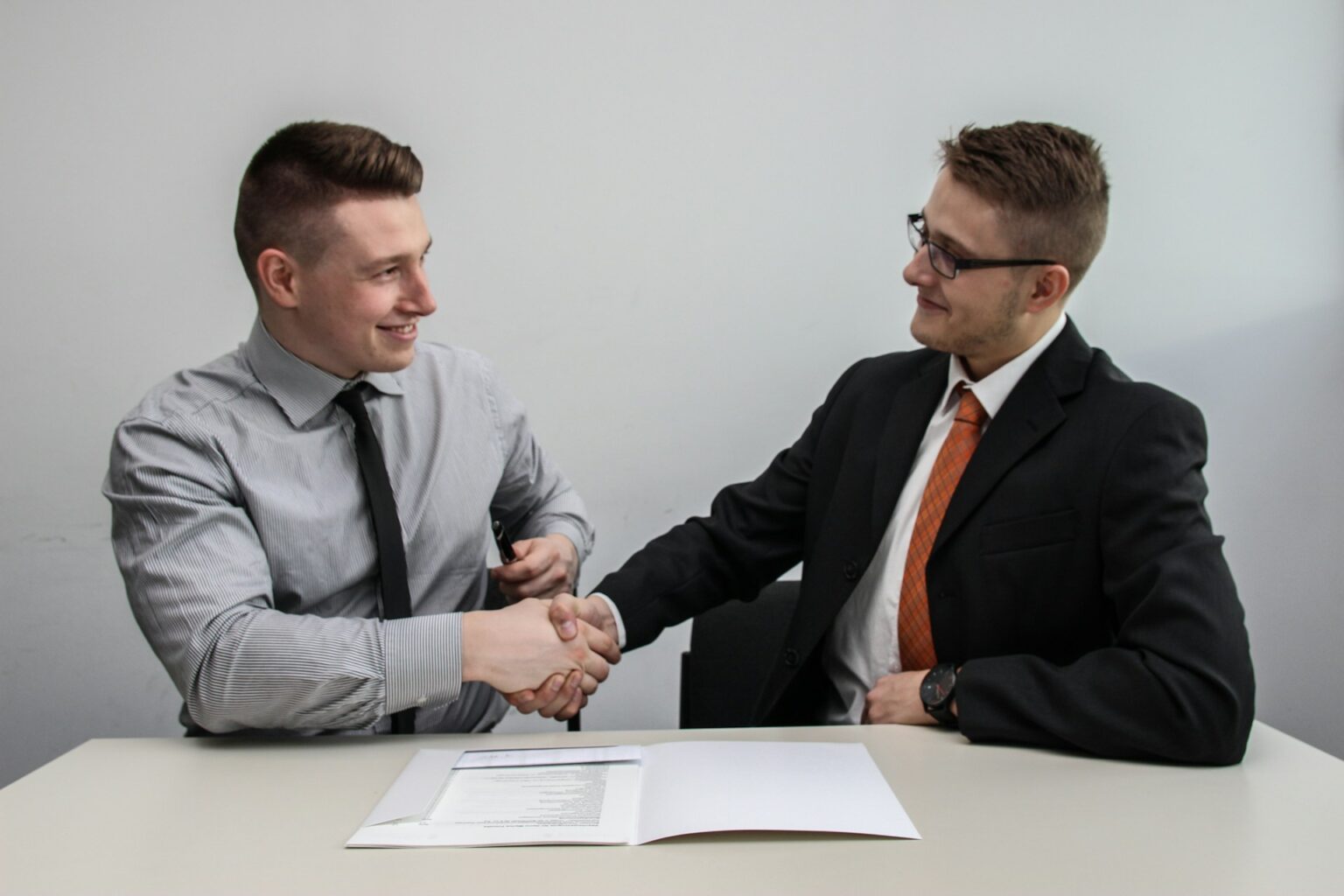 Key Documents for an H-1B Application: 2026 Checklist | Luo & Associates